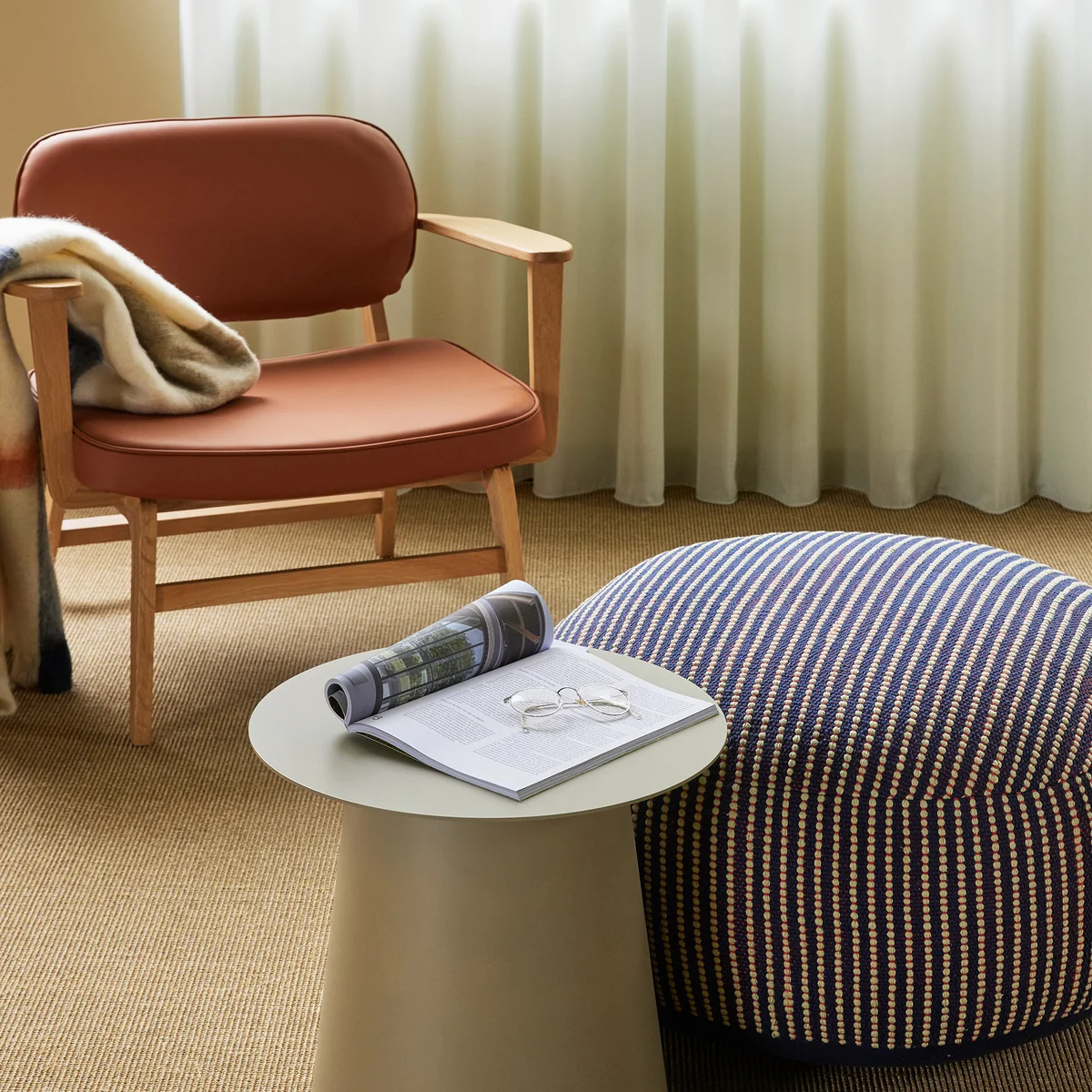 Haze Loungestuhl von Hübsch Interior | Connox