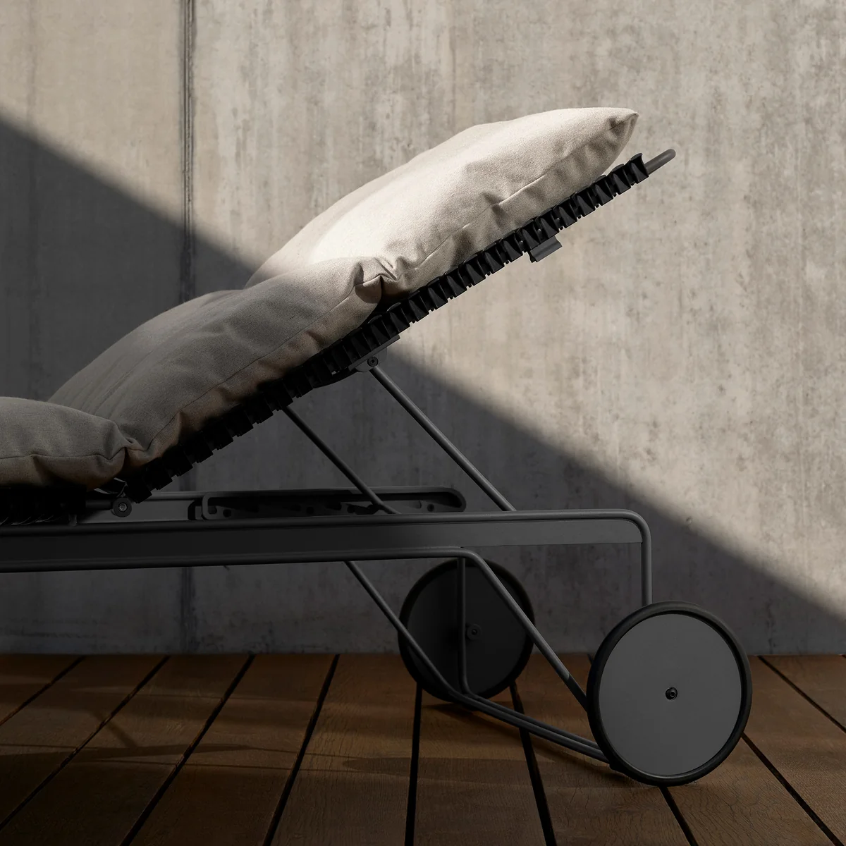 CLICK Sitzauflage für Chaise Longue verstellbar von HOUE | Connox